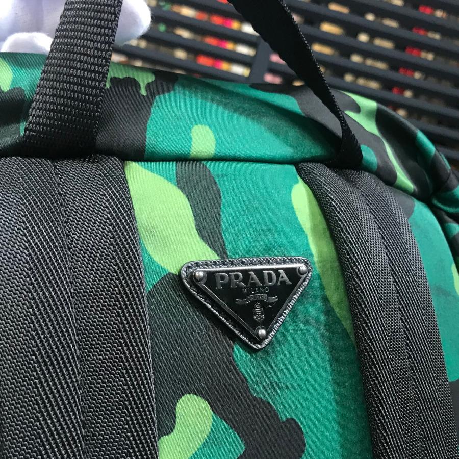 PRADA 【超美品】プラダ リュックサック バックパック ナイロン グリーン系カモフラージュ V135 迷彩 メンズ 09090 ...