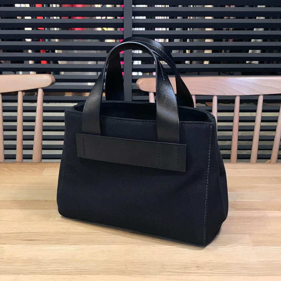 miu 【超美品】ミュウミュウ カナパ 2WAY ハンドバッグ コットンキャンバス ブラック 5BA188 黒 ショルダーバッグ 10783 ...