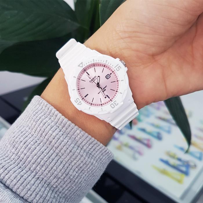 CASIO チープカシオ チプカシ LRW-200H-4E3V アナログ 腕時計 レディース キッズ ホワイト × ピンクメタリック 海外 ...