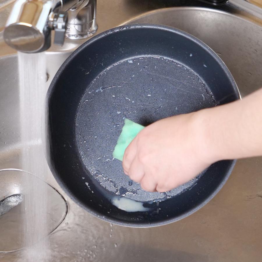 フライパン 22cm IH対応 クワトロプラス 日本製 UMIC ユミック （ ガス火対応 オール熱源対応 炒め鍋 いため鍋 金属ヘラOK ふっ素加工 軽い ） : 404141 : お弁当 ...