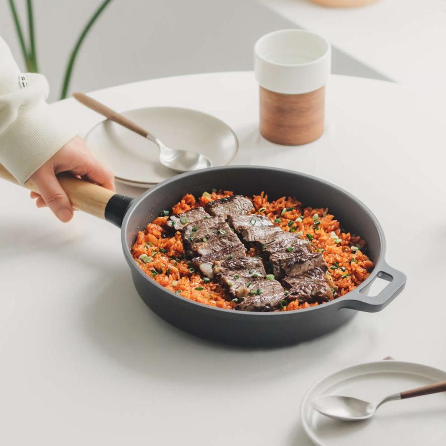 フライパン 24cm IH対応 BOSQUE ドクターハウス （ Dr.HOWS ガス火対応 オール熱源対応 炒め鍋 いため鍋 フッ素加工 アルミ鋳造製 韓国 ） :417846:お弁当グッズ ...