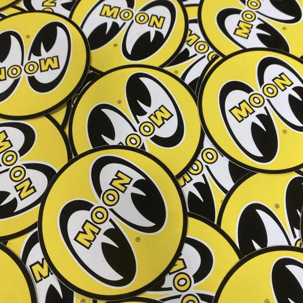 MOONEYES ムーンアイズ MOONEYES Sticker MOON EYEBALL STICKER ムーン アイボールステッカー ...