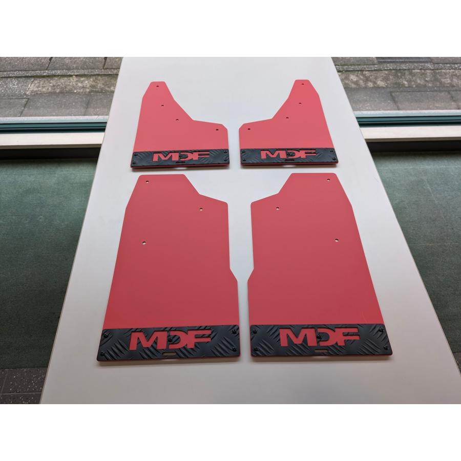 【MDF】デリカD:5 オリジナルマッドフラップ（レッド×ブラックプレート） : CRAFT AOI - 通販 - Yahoo!ショッピング