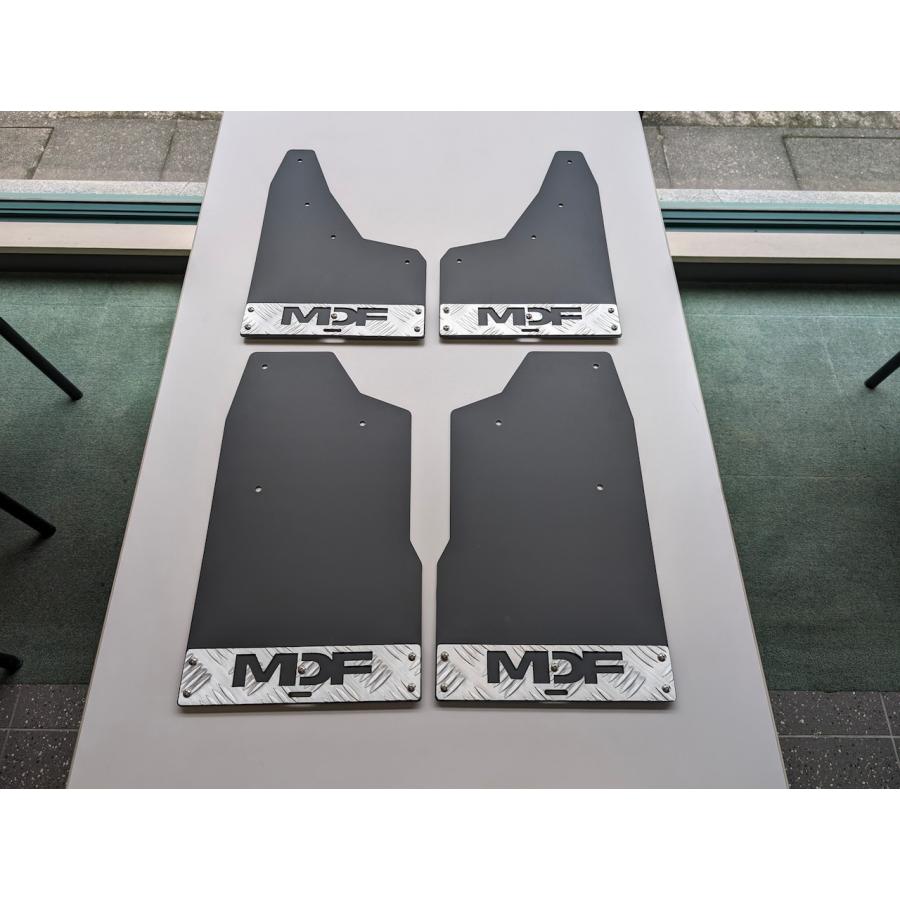 【MDF】デリカD:5 オリジナルマッドフラップ（ブラック×シルバープレート） : CRAFT AOI - 通販 - Yahoo!ショッピング