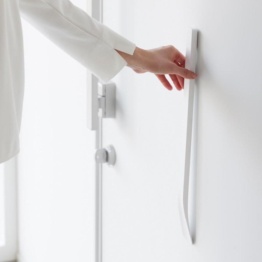 マグネットで付けるウォール靴ベラ タワー 石こうボード壁対応 山崎実業 tower ホワイト ブラック 1636 1637 : クラシール - 通販 - Yahoo!ショッピング