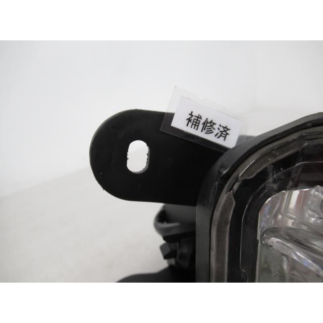 レクサス NX DAA-AYZ10 右フォグランプ 81210-78010 327676 :000032767610850:クラウン2号店 ...