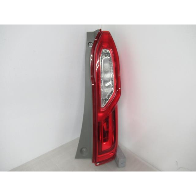 N−BOX DBA-JF3 右テールランプ 前期 33501-TTA-N01 339240 : 000033924015500 : クラウン2 ...