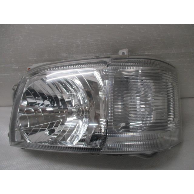 ハイエース CBF-TRH200V 左ヘッドランプ 81170-26470 344563 : クラウン2号店 - 通販 - Yahoo!ショッピング