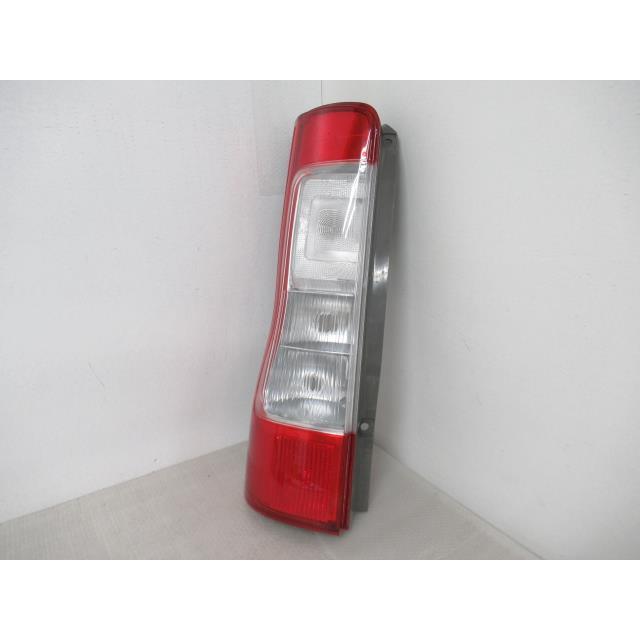 タウンエース 5BF-S403M 左テールランプ 81561-BZ370 344682 : クラウン2号店 - 通販 - Yahoo!ショッピング