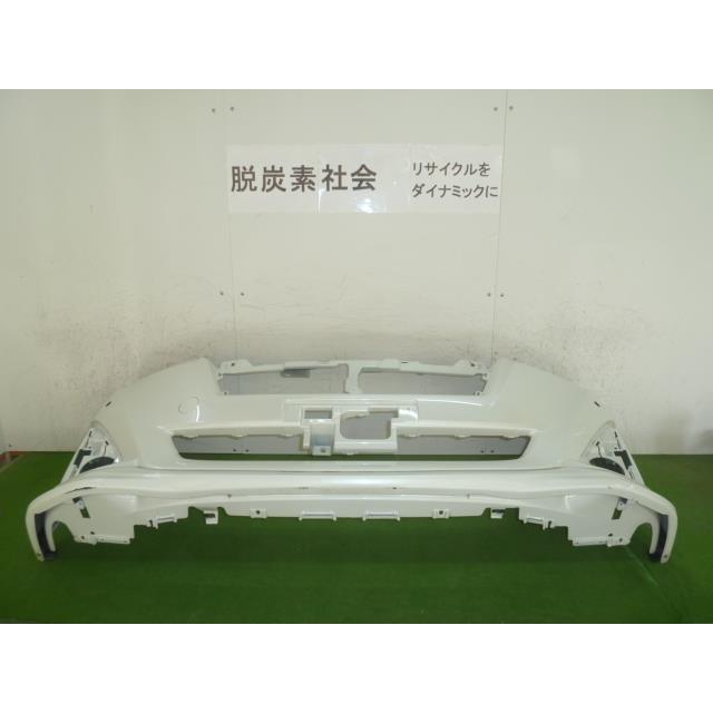 ルーミー DBA-M900A フロントバンパー 52119-B1360-A0 345050 : クラウン2号店 - 通販 - Yahoo!ショッピング