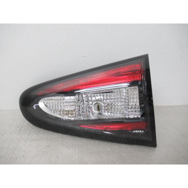 シエンタ(車) シエンタ DBA-NSP170G 右フィニッシャーランプ 81581-52390 348067 : クラウン2号店 - 通販 ...