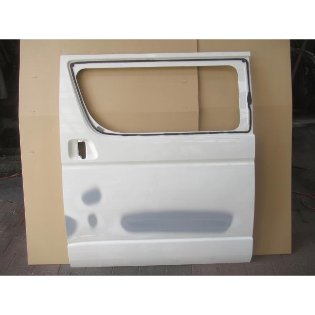 ハイエース CBF-TRH200V 左リアドア／スライドドア 67004-26660 349221 : クラウン2号店 - 通販 ...