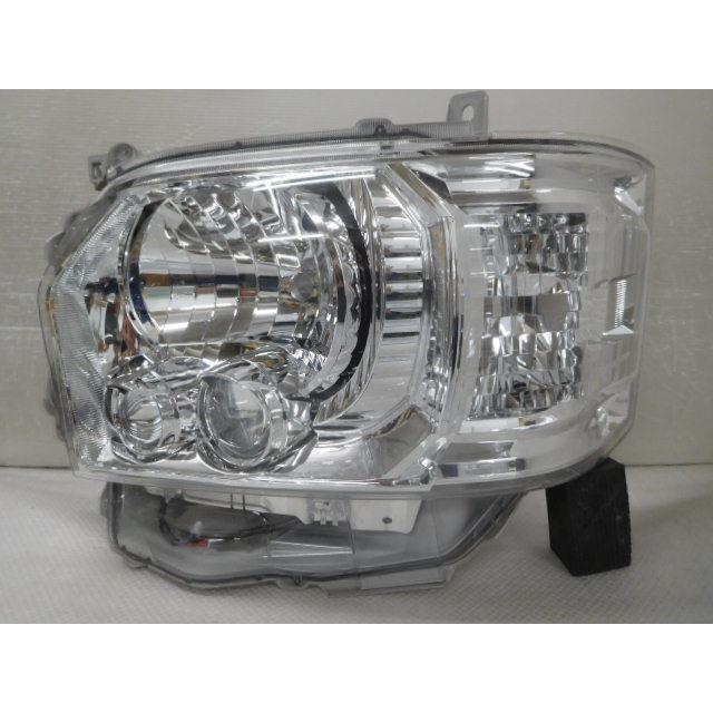 ハイエース CBF-TRH200V 左ヘッドランプ 81185-26832 352678 : クラウン2号店 - 通販 - Yahoo!ショッピング