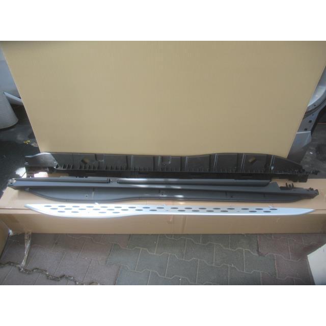 ベンツ GLC 3CA-254305C 右サイドステップ A254 698 06 00 360735 : クラウン2号店 - 通販 ...