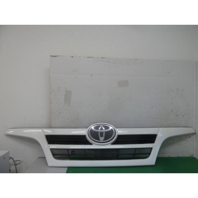 ダイナ ABF-TRY230 ラジエータグリル - 362204 ホワイト+無塗装黒 : クラウン2号店 - 通販 - Yahoo!ショッピング