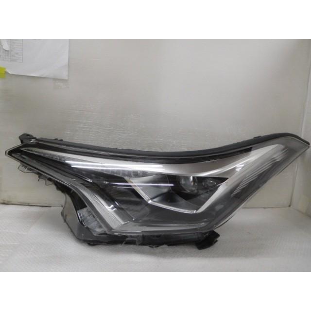 C-HR C−HR DAA-ZYX10 左ヘッドランプ 81185-10A20 コイト 10-111 中期 366983 : クラウン2号店 - 通販 - Yahoo!ショッピング