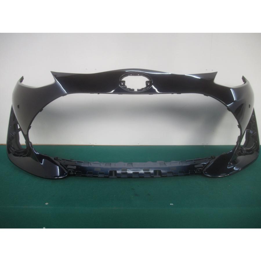 994078 TOYOTA アクア NHP10 フロントバンパー 後期 参考品番：52119-5A970-J0 8S6【社外新品 ...