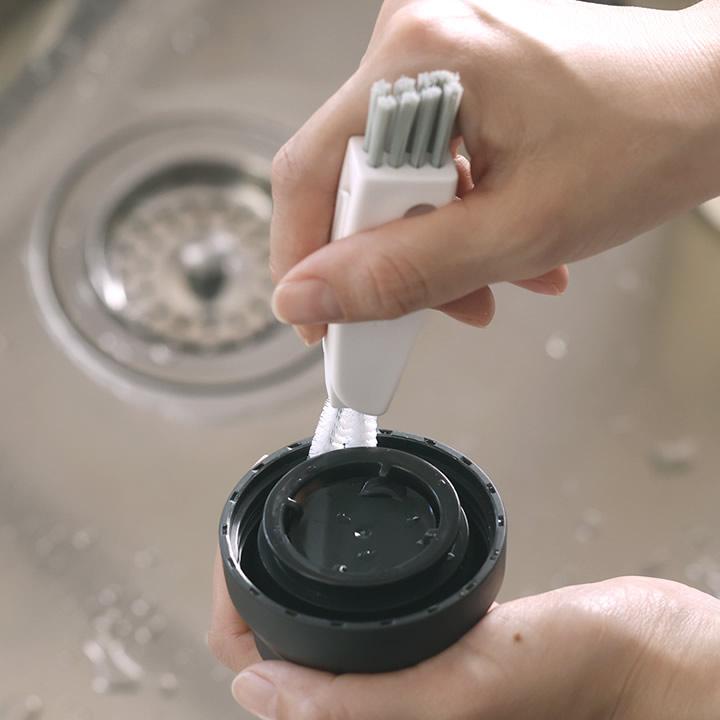水筒 掃除 水筒すき間洗いブラシ marna マーナ K683W ブラシ パッキン ボトルブラシ 隙間 柄付きブラシ ボトルクリーナー ゆうパケットOK クッチーナ :c3286-0458 ...