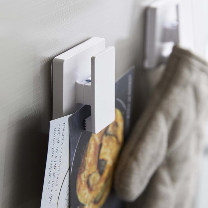 山崎実業 フィルムフック ワイドクリップ ミスト 2個組 MIST クリップ 収納 ピンチ 壁 ホルダー 歯磨き粉 チューブホルダー クッチーナ : キッチン雑貨&インテリア cucina ...