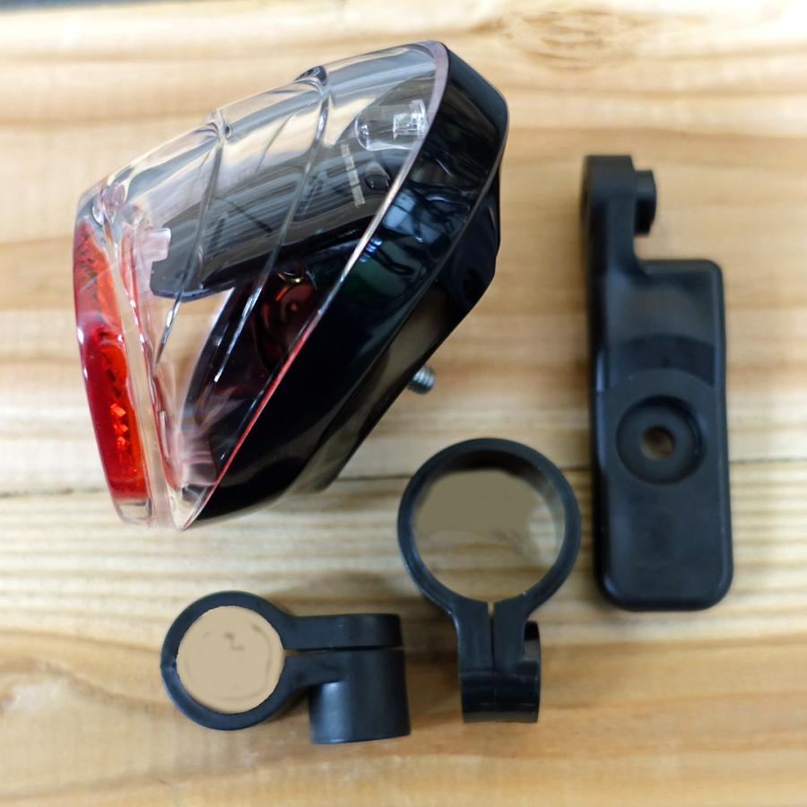 2WAY ソーラーテール ライト リヤライト テールライト レッド ライト 後 バック 自転車 泥除け シートステー ドロヨケ フェンダー ...