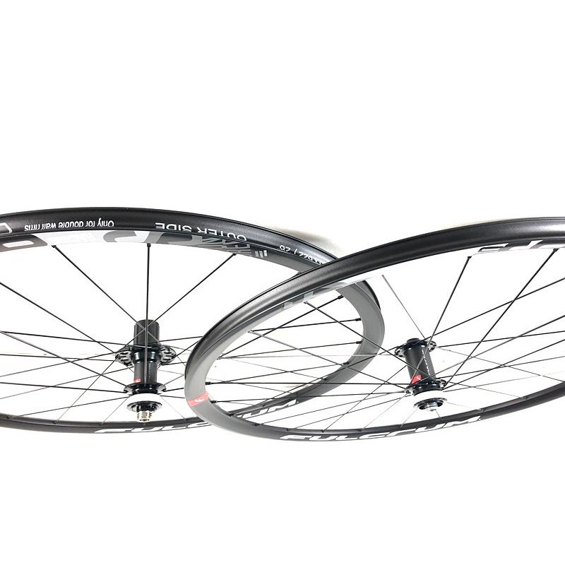 未使用品 フルクラム FULCRUM レーシング600DB RACING600 DB 未使用品 フルクラム FULCRUM レーシング600DB RACING600 DB