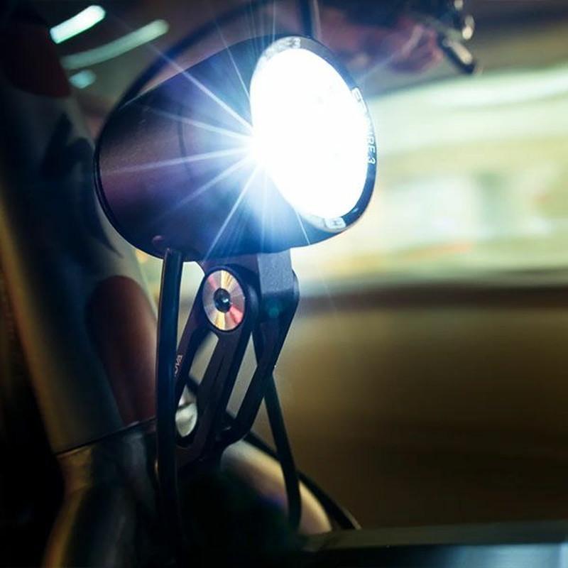 SUPERNOVA スーパーノヴァ E3 Pure 3 ダイナモ フロントライト : サイクリックYAHOO支店 - 通販 - Yahoo!ショッピング