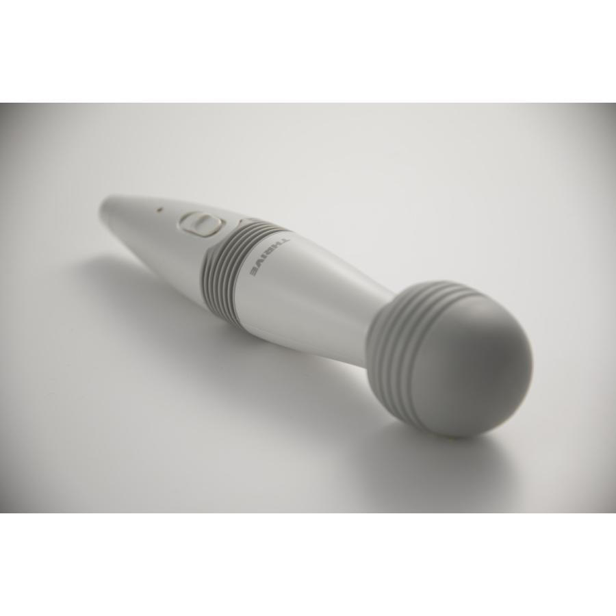 THRIVE スライヴ ハンディマッサージャー 「軽量 コードレスでどこでも手軽に振動マッサージ」 MD-013S ライトグレー 管理医療機器 : THRIVE STORE - 通販 ...