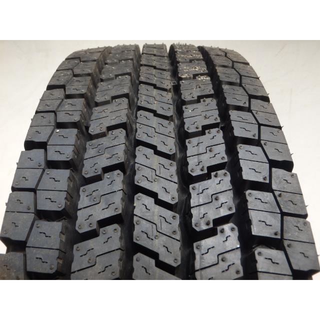 ヨコハマ ZEN 902ZE 245/80R17.5 133/131J 新品処分 1本のみ スタッドレスタイヤ 2017年製 :nl0415-17:ダルハン ヤフー店 - 通販 - Yahoo ...