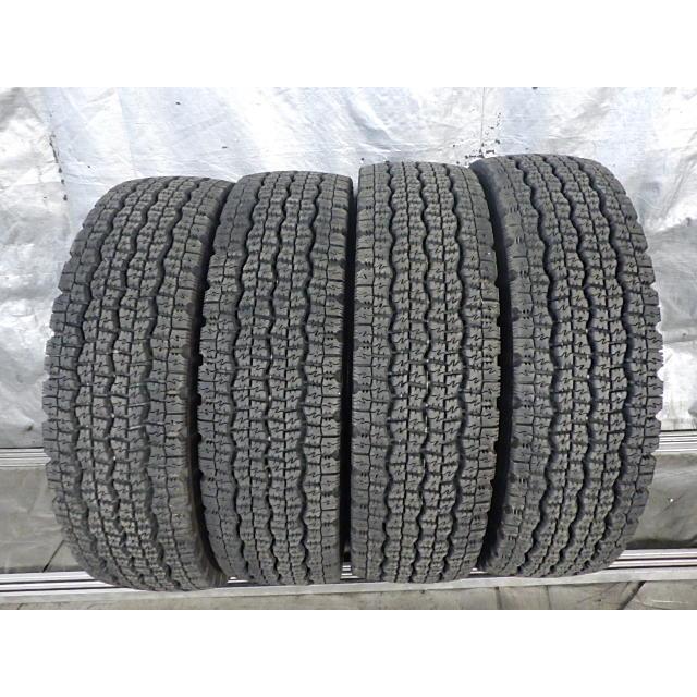 DUNLOP UT2297-ダンロップ SP080 225/70R19.5 130/128J 中古 8分山 4本セット スタッドレスタイヤ ...