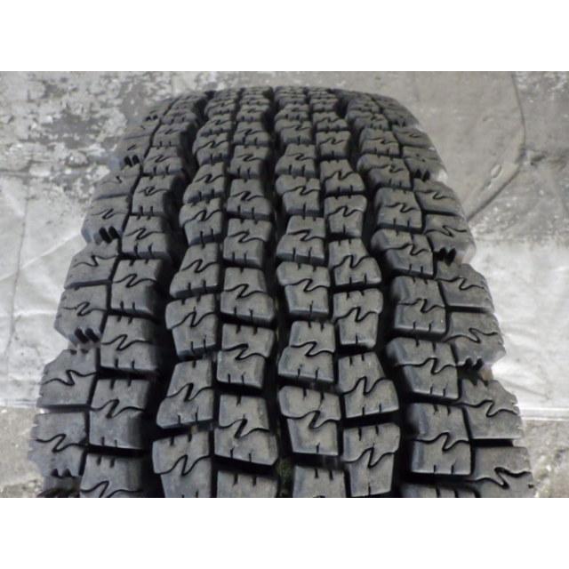 DUNLOP UT2297-ダンロップ SP080 225/70R19.5 130/128J 中古 8分山 4本セット スタッドレスタイヤ ...