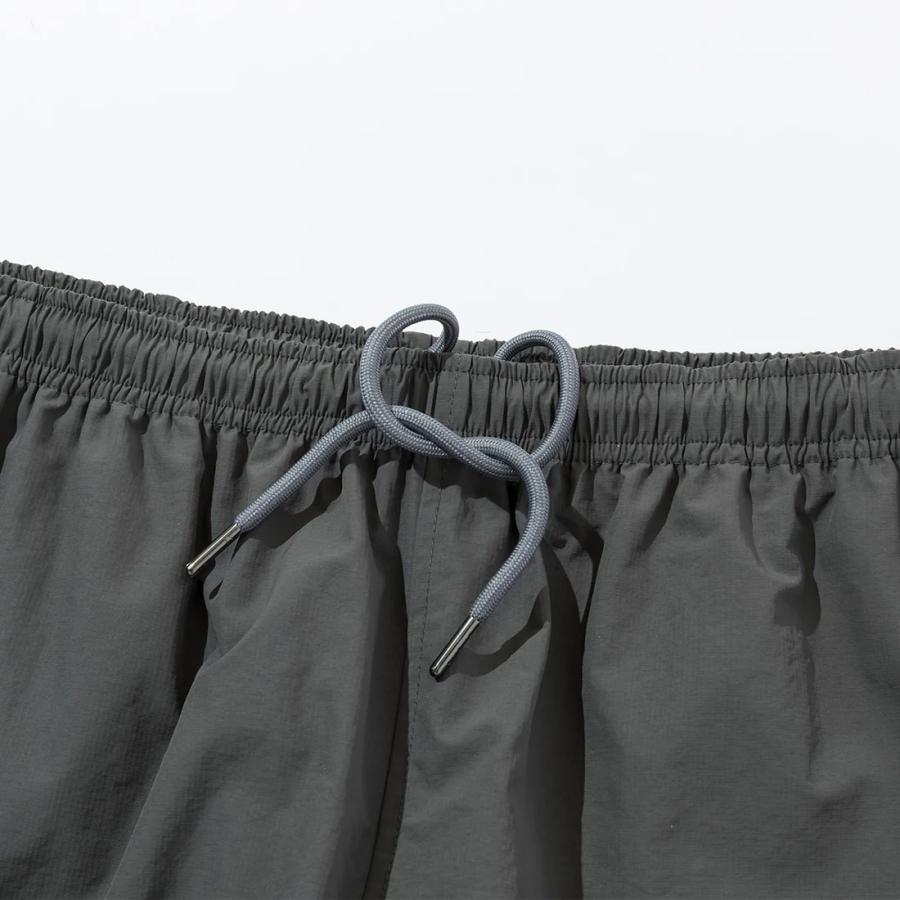 POLeR POLER STUFF SHIRRING NYLON WIDE CARGO SHORTS BLACK ポーラー シャーリングナイロン ワイドカーゴショーツ ブラック カーゴパンツ ...