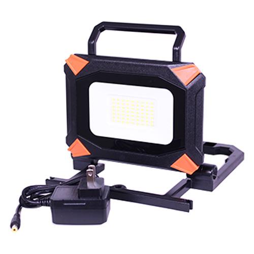 DCM 充電式LED投光器/T-LW04 30W 3000ルーメン : DCMオンライン - 通販 - Yahoo!ショッピング