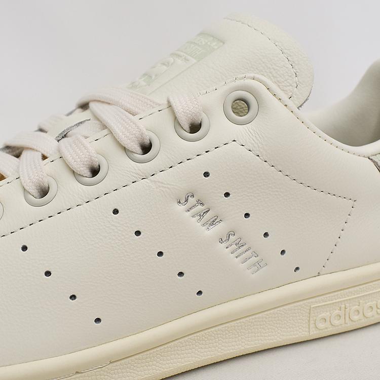 アディダス スタンスミス W レディース スニーカー コアホワイト/リネングリーン/シルバーメタリック adidas STAN SMITH W ...