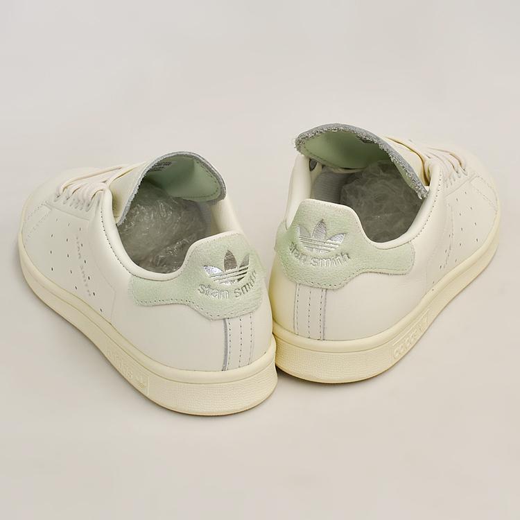 アディダス スタンスミス W レディース スニーカー コアホワイト/リネングリーン/シルバーメタリック adidas STAN SMITH W ...