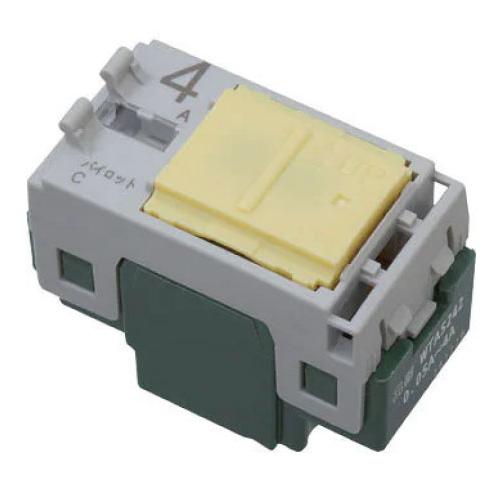 Panasonic（パナソニック） WTA5042 アドバンスシリーズ 埋込パイロット・ほたるスイッチ 3路(C) 100V用AC4A ...