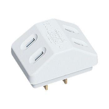 Panasonic パナソニック 三角タップ（ホワイト） WH2012 : 電材スーパーYOUモール - 通販 - Yahoo!ショッピング