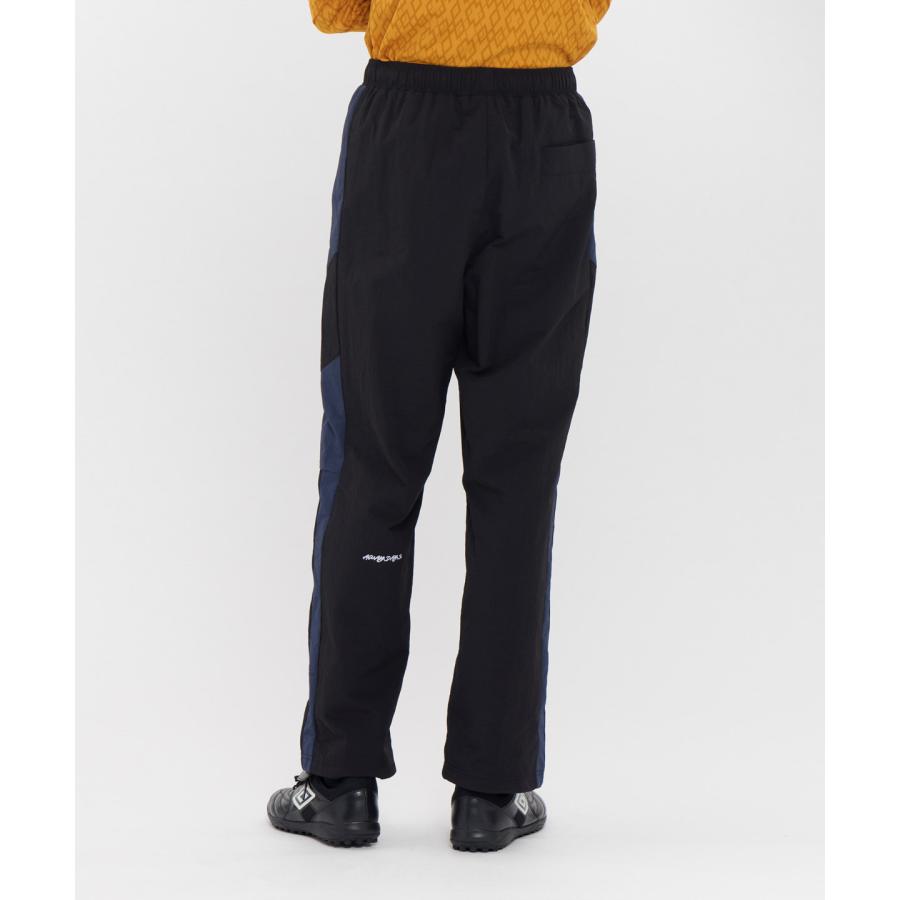 umbro（アンブロ） 公式 umbro AWAY DAYS ナイロンウーブンパンツ