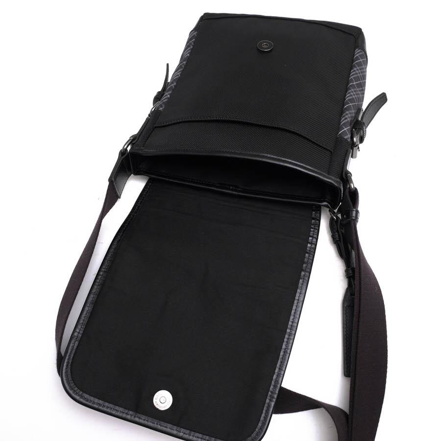 ○ブラックレーベル・クレストブリッジ BLACK LABEL CRESTBRIDGE ナイロンツイル 牛ステア ショルダーバッグ 51142-300-09 ビート  中古 BLACK LABEL CRESTBRIDGE ブラックレーベル・クレストブリッジ