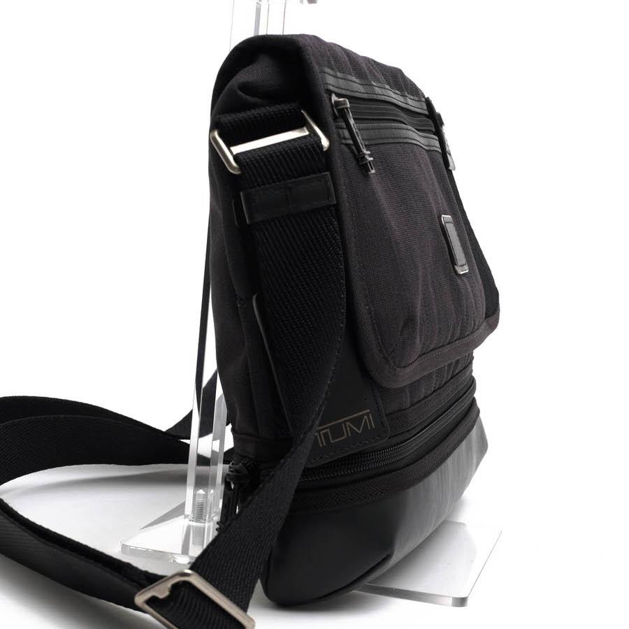 TUMI（トゥミ） ショルダーバッグ 2223371CHRO Beale Crossbody ビール