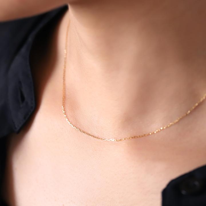 DEVAS 【2000円OFF 5/15-18まで】 18金ネックレス k18 ネックレス 18金 レディース チェーン ネックレスチェーン 長あずきチェーン 長小豆 0.9mm幅 ...