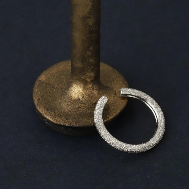 DEVAS プラチナイヤーカフ プラチナ イヤカフ スターダスト レディース ノンホール ピアス Pt950 ぷらちな 片耳 ノンホールピアス シンプル 小さめ つけっぱなし : デザイナーズ ...