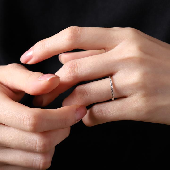 DEVAS 【2000円OFF 5/15-18まで】 プラチナリング 指輪 プラチナ リング メンズ ミルグレイン ミル打ち 1.3mm幅 PT950 pt レディース プラチナ指輪 ...