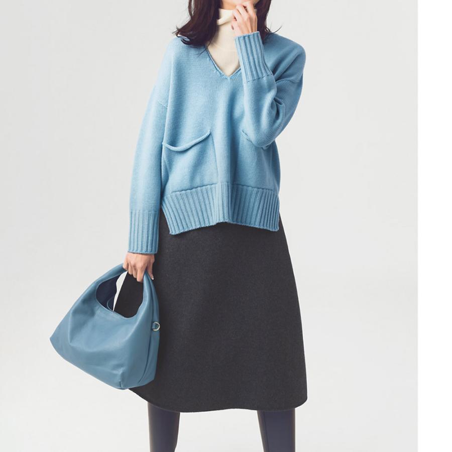 Ella BELLA/ベッラ ウール100％ 深Vネック ニットプルオーバー