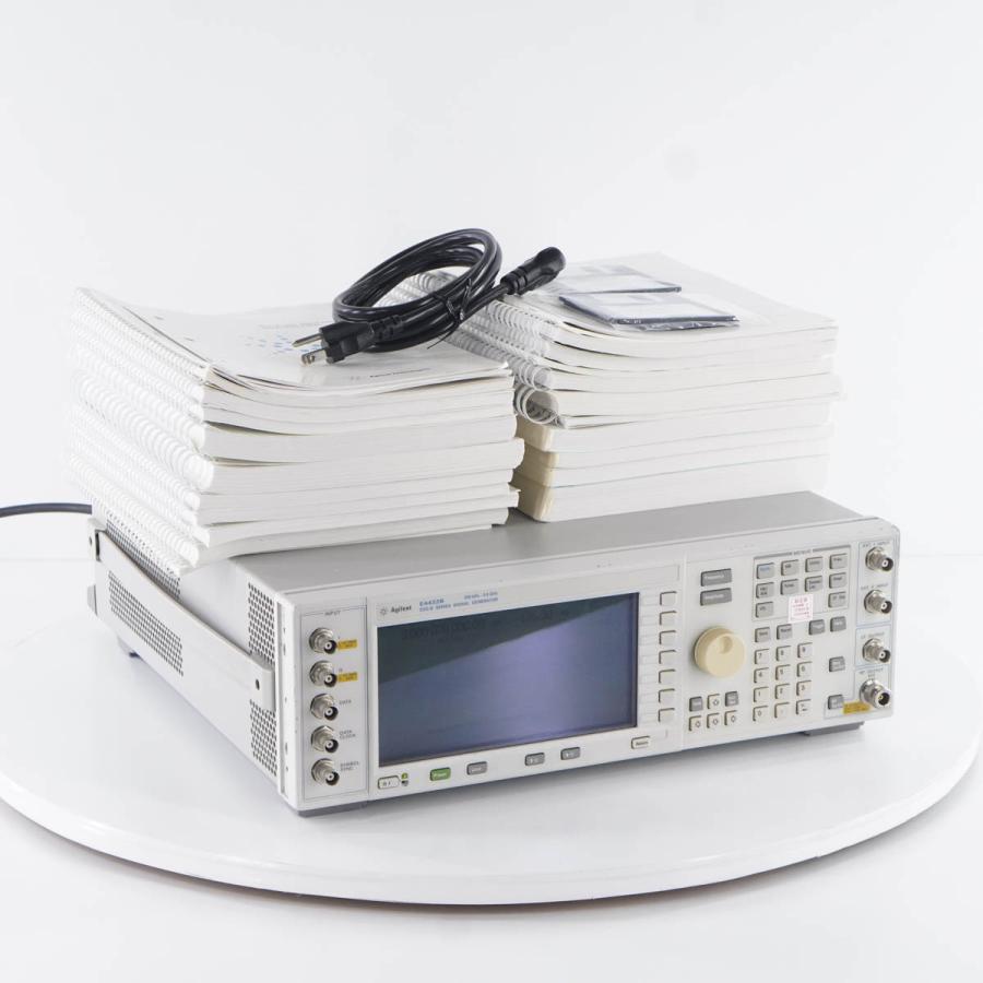 [JB]USED 現状販売 Agilent E4432B ESG-D SIGNAL GENERATOR シグナルジェネレーター OPT 1E5 UN5 UN8 UND 250kHz-3 ...