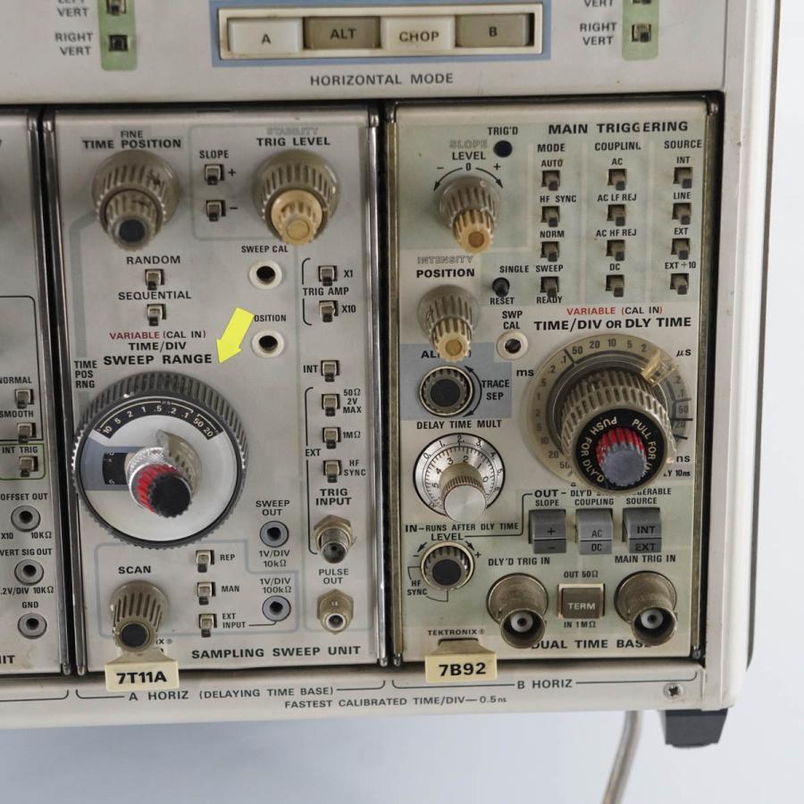 [JB]USED 現状販売 Tektronix 7904 OSCILLOSCOPE オシロスコープ 7A19 7S11 7T11A 7B92 ...