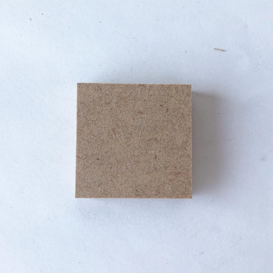 木材 MDF材 9mm厚 ミニサイズ 約30mm×約30mm 20枚セット MDFボード MDF板 板 diy 日曜大工 材料 端材 ...