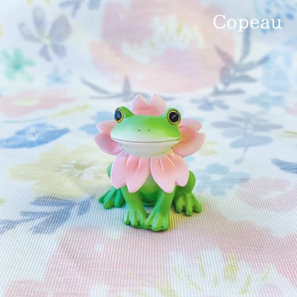 コポー カエル カエルの置物 かえる 雑貨 コポーカエル カエル コポーシリーズ グッズ マスコット 花になるカエル copeau 雑貨 置き物 24SS ダイカイ : 74166 ...