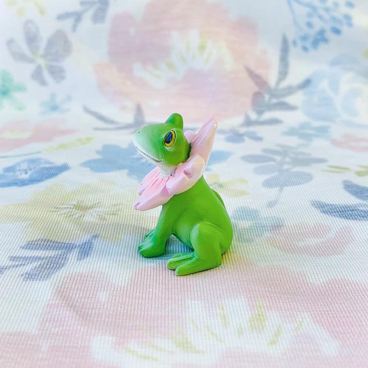 カエルの置物 かえる コポー カエル 雑貨 コポーカエル カエル コポーシリーズ グッズ マスコット 花になるカエル copeau 雑貨 置き物 24SS 新作 ダイカイ :74166 ...