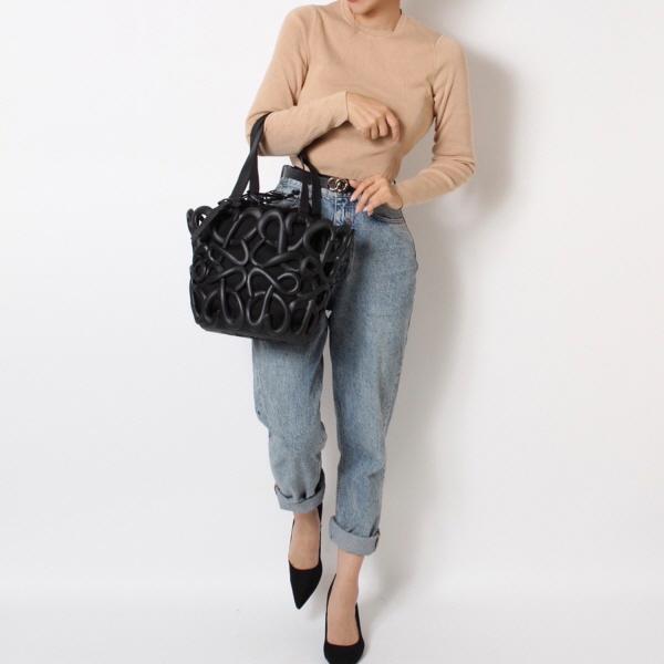LOEWE ロエベ レディース ANAGRAM INFLATED BASKET BAG LOEWE ロエベ レディース ANAGRAM INFLATED BASKET BAG