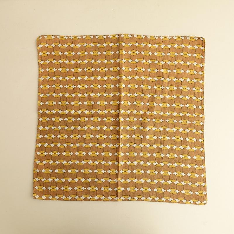 mina perhonen //【TORAYA TOKYO限定】mina ミナペルホネン × とらや *ふろしきkurikasane*風呂敷栗(ac11-2312-122)【91A42 ...